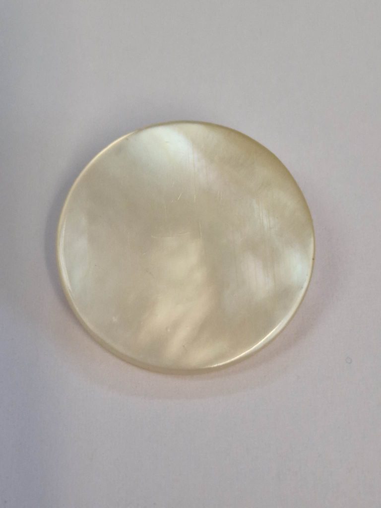 White Shank Tahiti Mother of Pearl Button - The Button QUeen