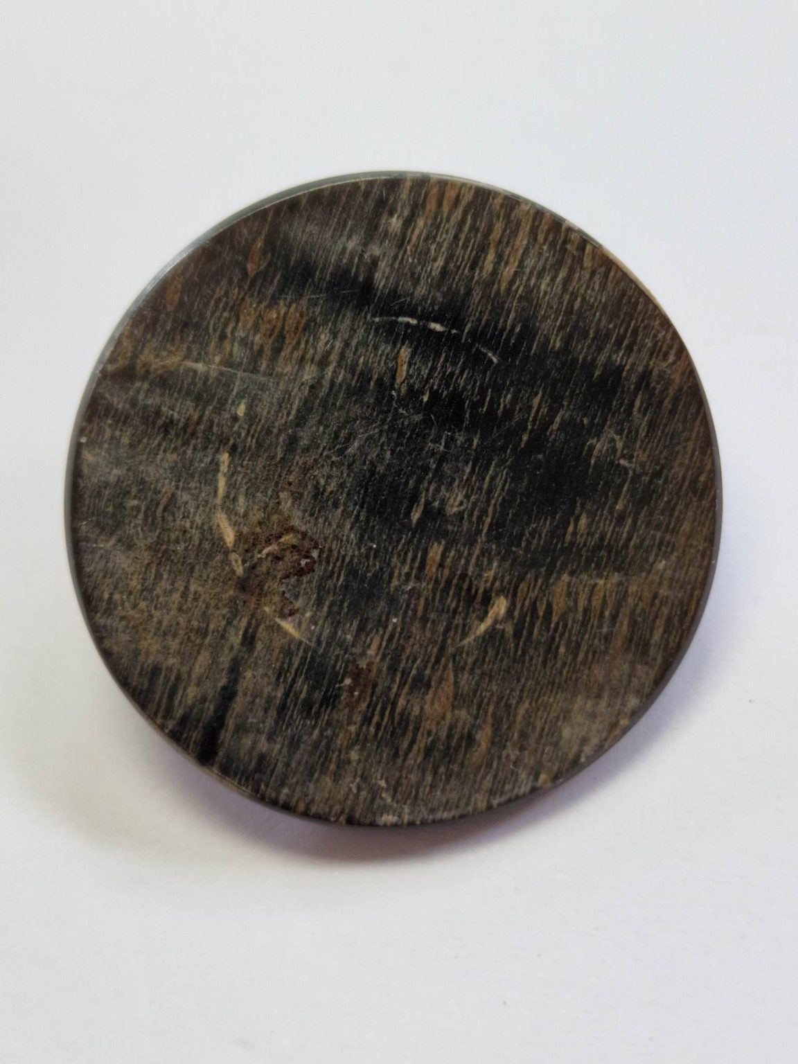 The Button Queen - Horn Buttons