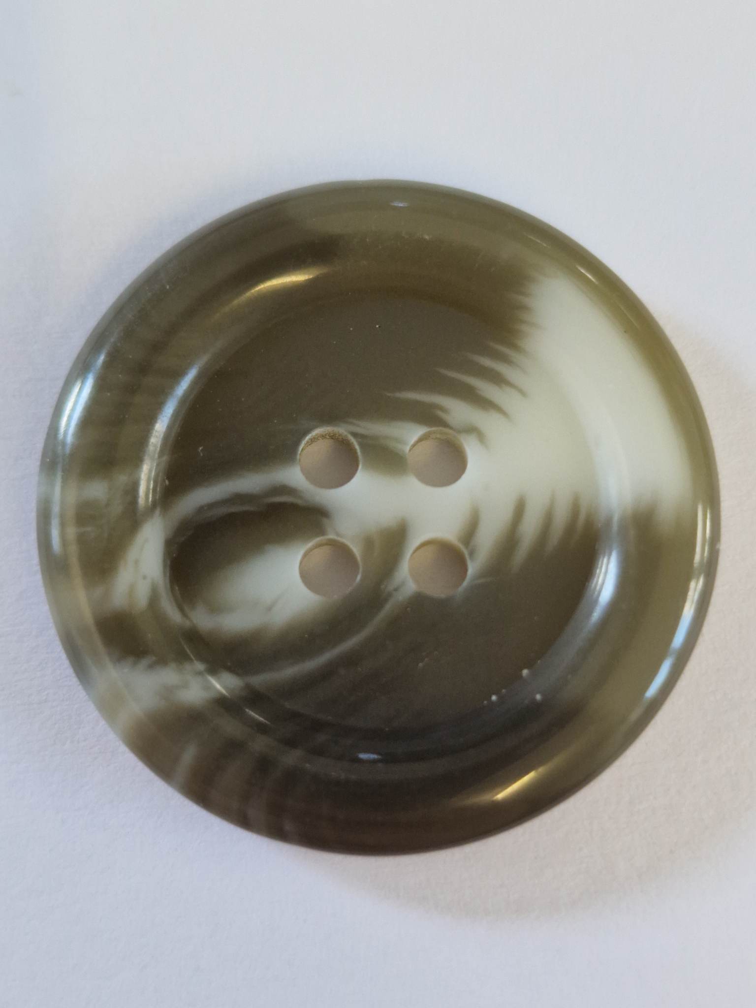 Green 4 Hole Gloss Mottled Button - The Button Queen