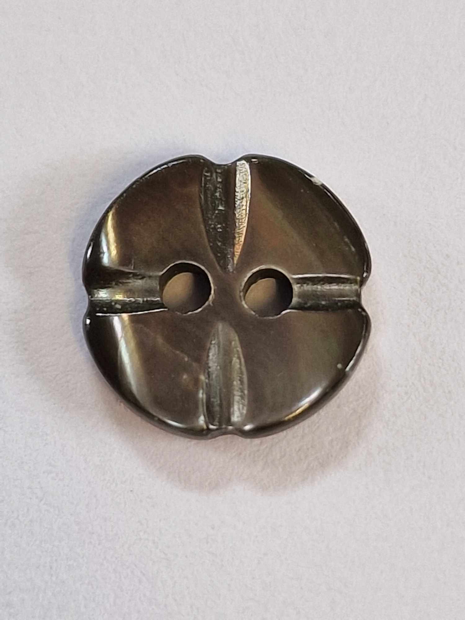 Smoked Trocus Shell Cut Design - The Button Queen