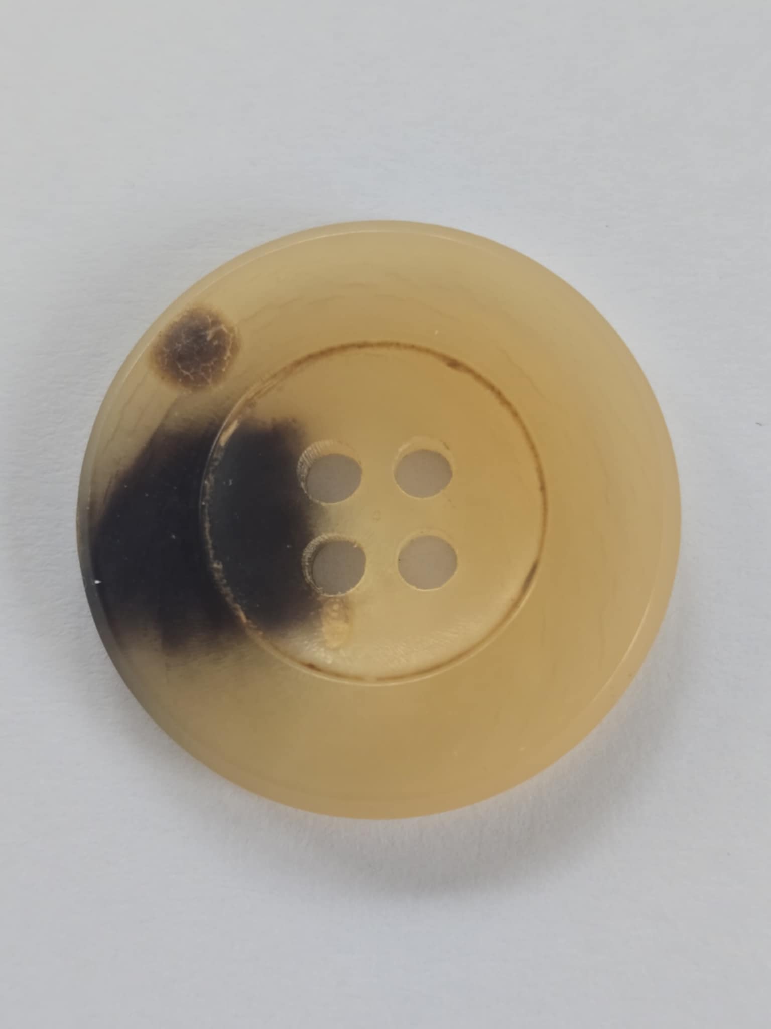 Blonde 4 Hole Wide Rim Horn Button - The Button Queen